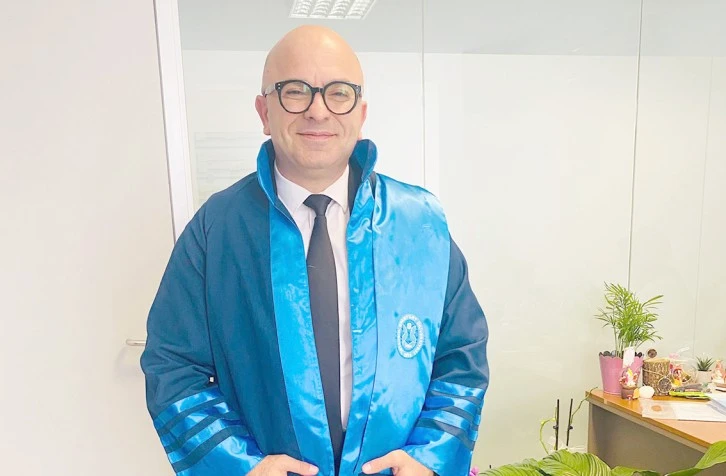 PROF. DR. BAT, EÜ SAĞLIK BİLİMLERİ FAKÜLTESİ DEKANI OLDU - Batman ...